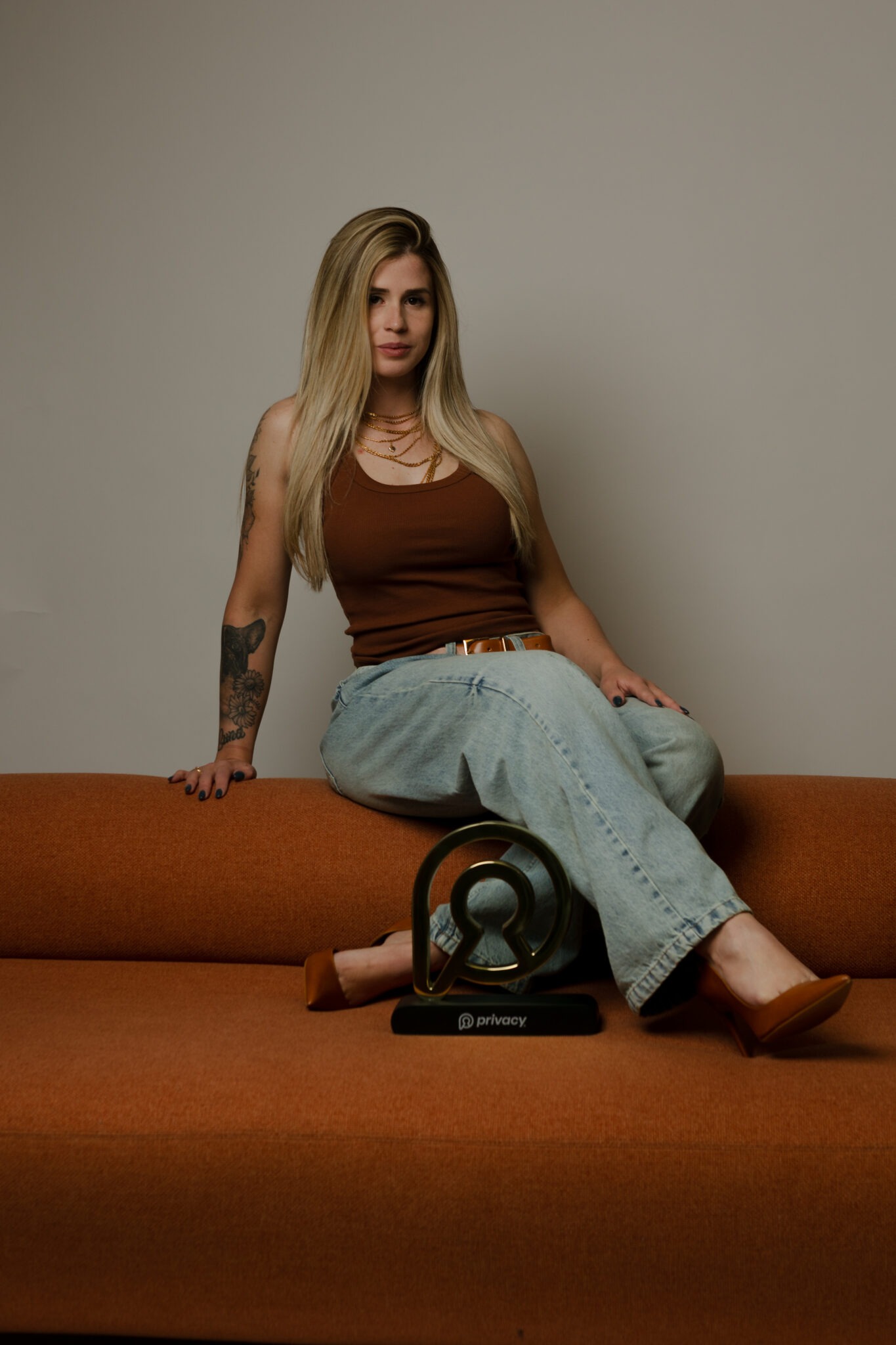 Aline Novak cria perfil gratuito de sucesso na Privacy